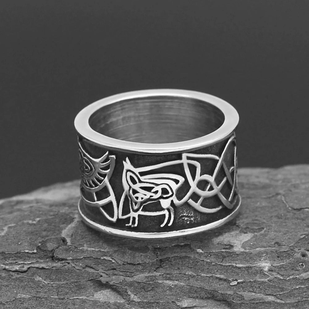 Engraved Viking Beast & Knotwork Ring – Lyn Boutique